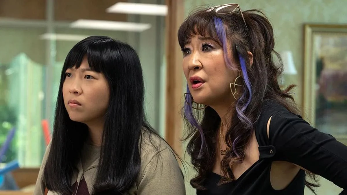 Movie Review: ‘Quiz Lady’ Misses Opportunities to Answer Real Questions ...
